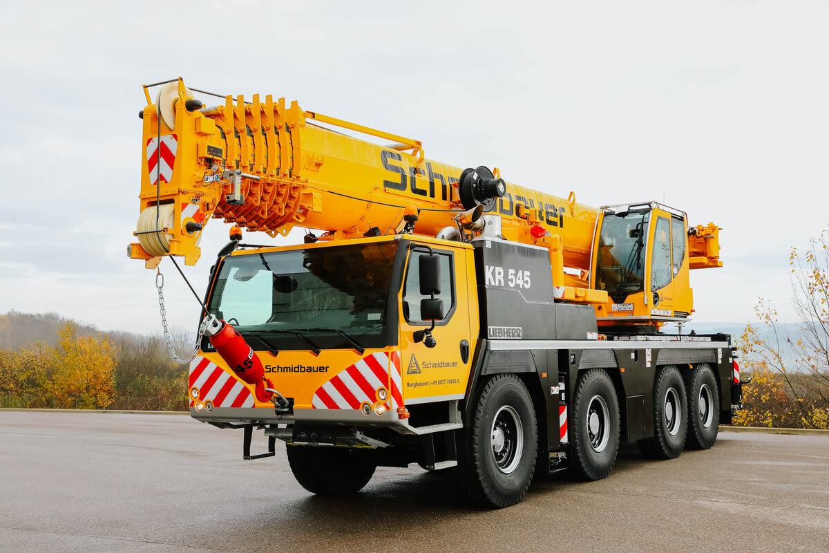 New LTM 1090-4.2 at the new site in Burghausen | Schmidbauer