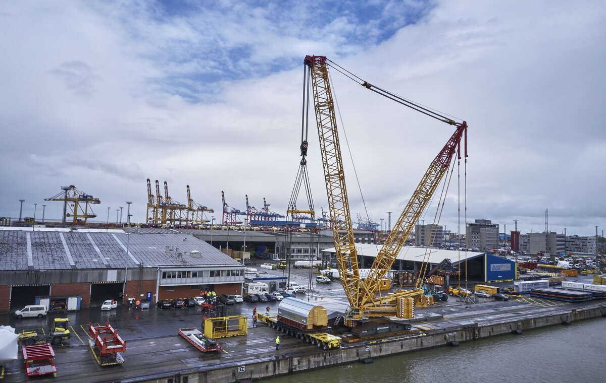 LR 1600/2 on the BLG AutoTerminal Bremerhaven | Schmidbauer